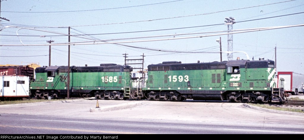 BN ex-CB&Q GP7s 1593 and 1585 on Home Turf at Clyde Yards